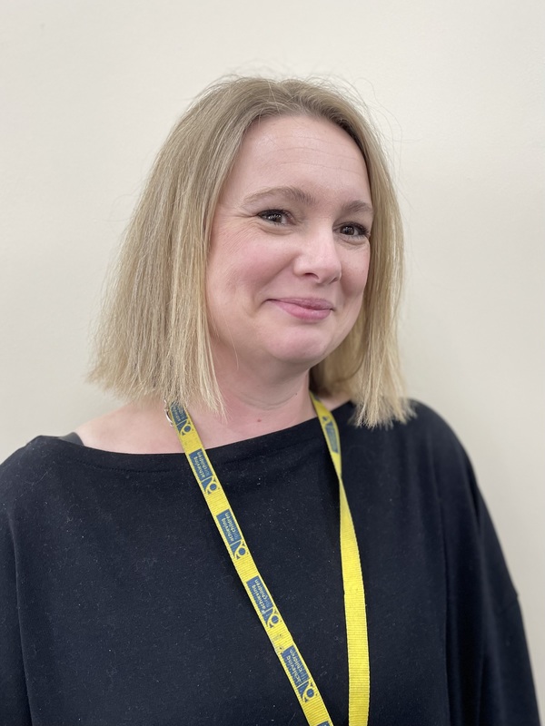 Sarah Burrell's Instagram, Twitter & Facebook on IDCrawl